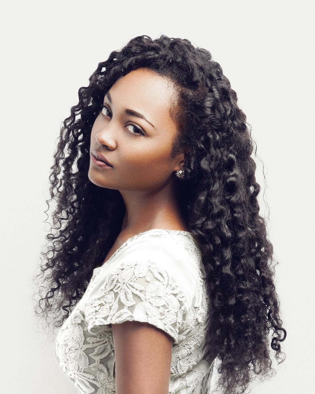 Gorgeous Curls in Minutes With New Kurly Klips Hair Extensions