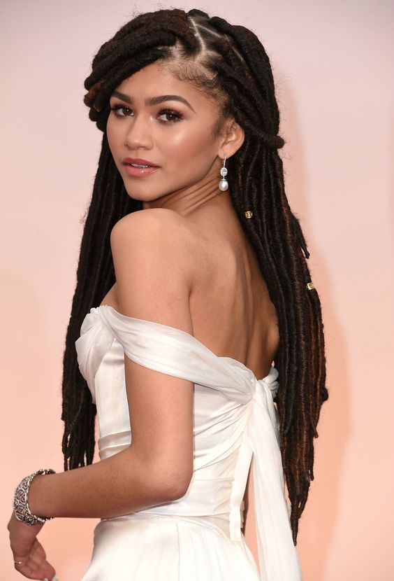 36 Awesome Wedding Looks For Locs, Dreadlocks & Sisterlocks