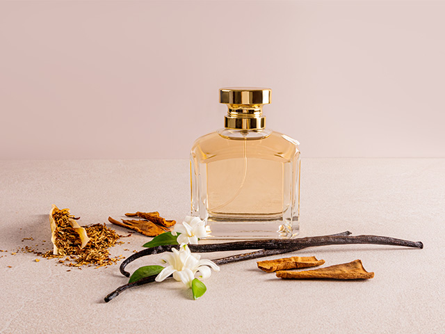 Eco-Friendly Fragrances: Sustainable Perfume Practices